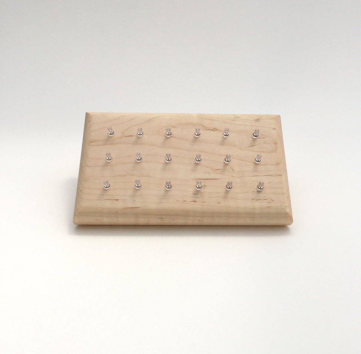 Clip Displays – Grand Standard Display