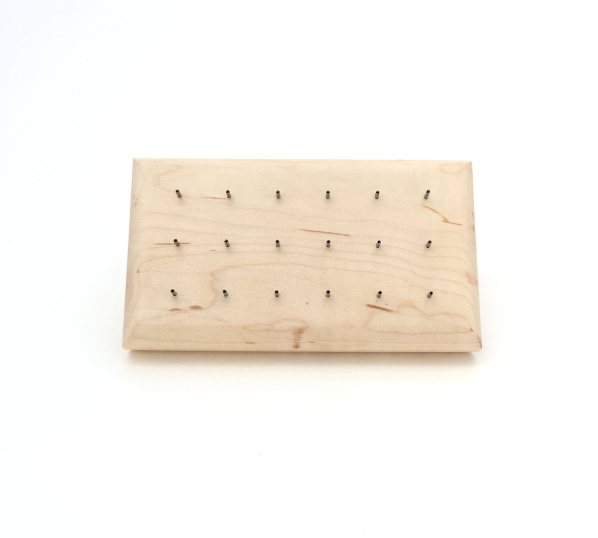 18 Hole Threaded Display – Grand Standard Display